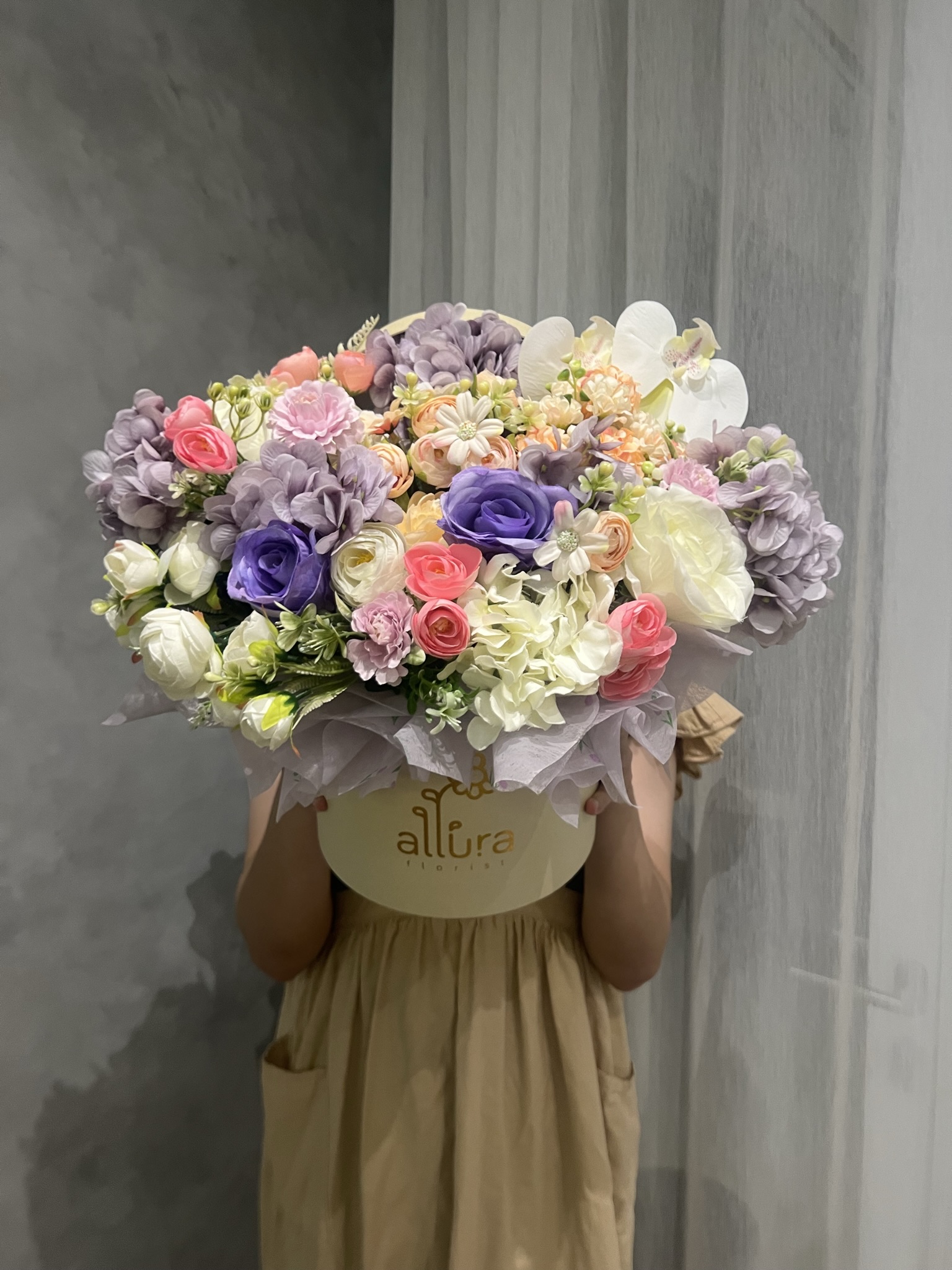 Ha-Yoon Bloombox - Allura Florist
