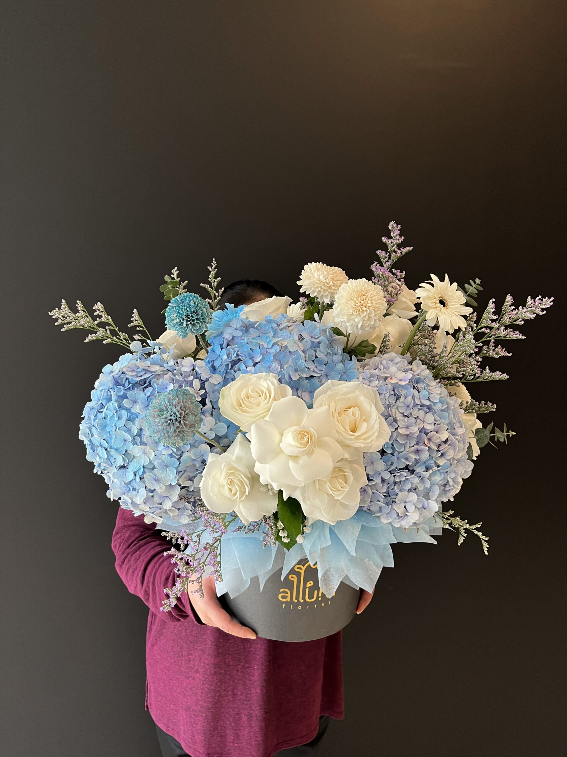 Frozen Elsa Box - Allura Florist