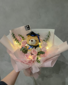 5 Rekomendasi Buket untuk Wisuda yang Cantik dan Berkesan